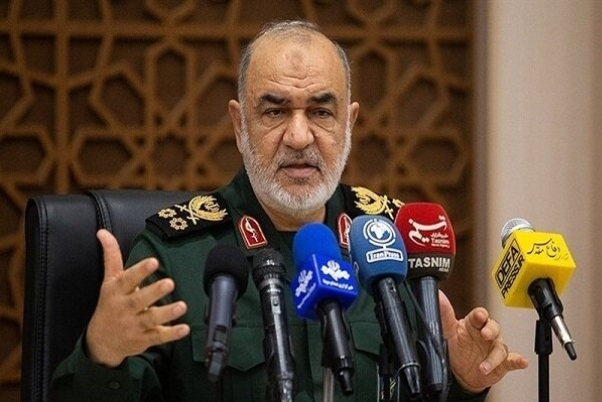 General Salami hails Iran’s maritime power :: nournews